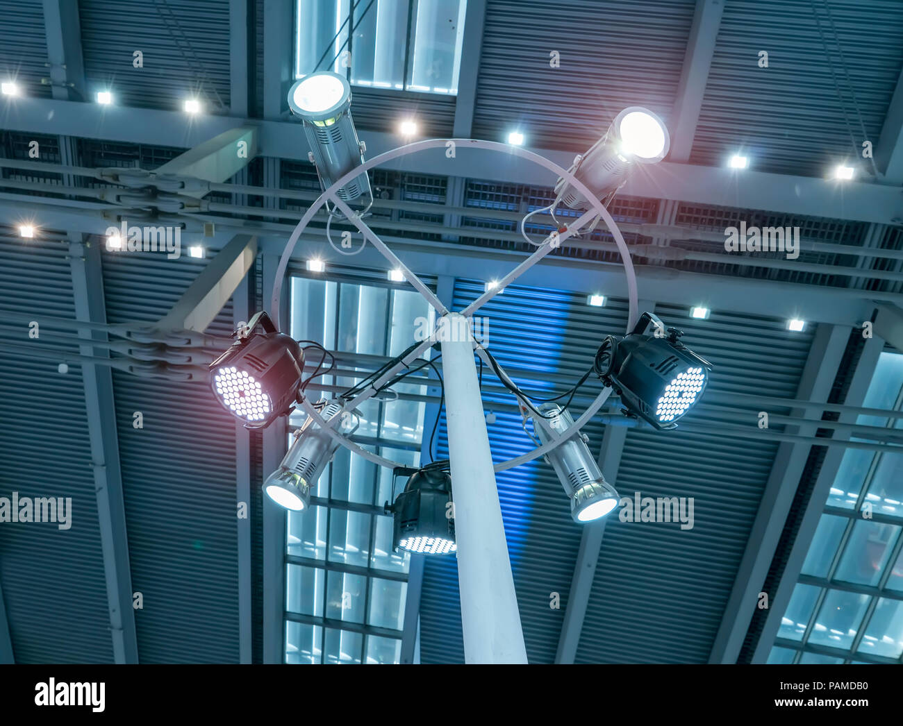 Gig lighting rig stage hi-res stock photography and images - Alamy