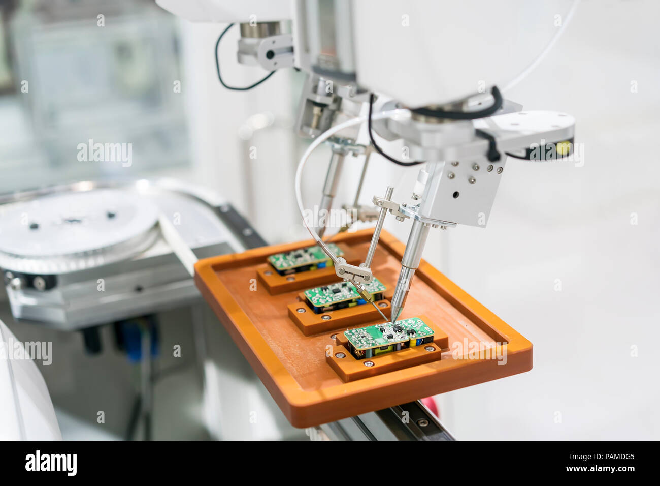 soldering robot used in soldering multilayer board and shielding case ...