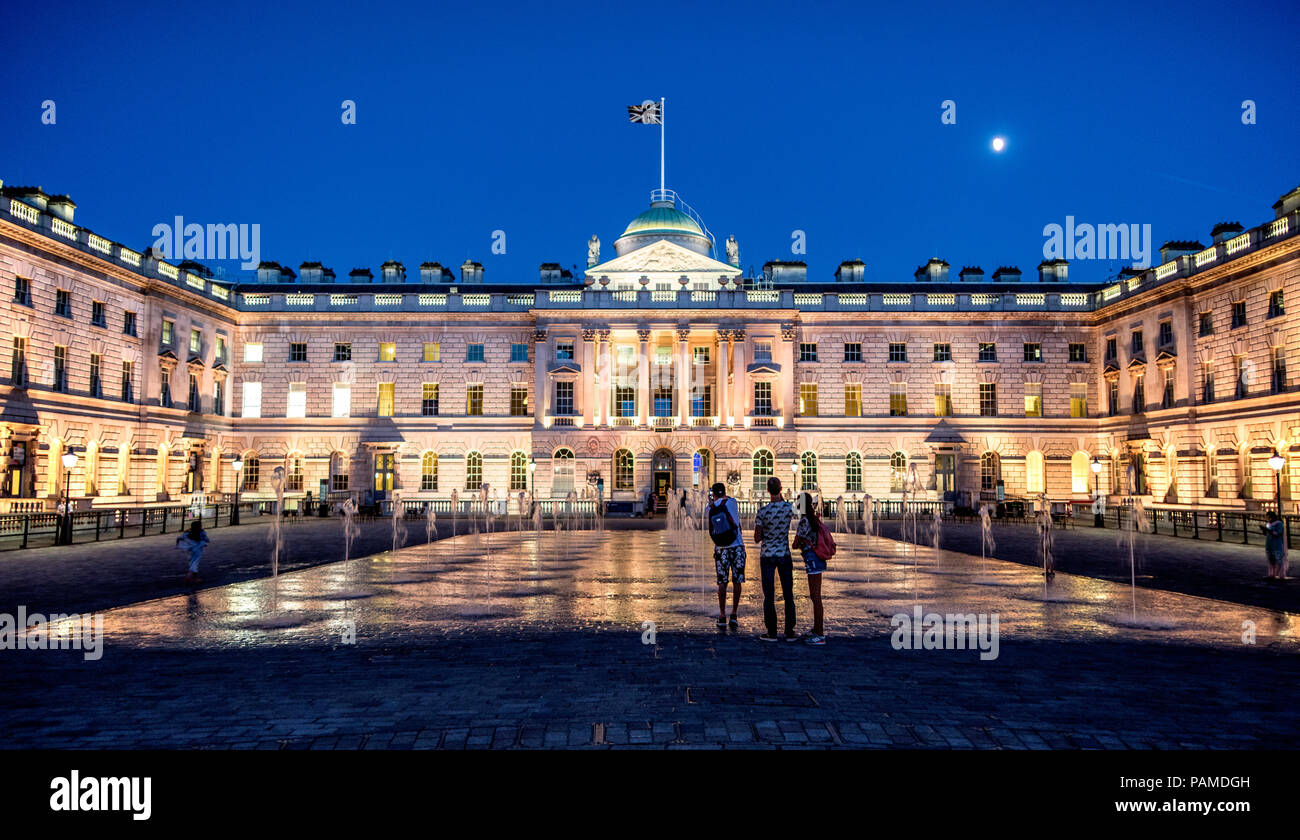 Moonshine fountain hi-res stock photography and images - Alamy
