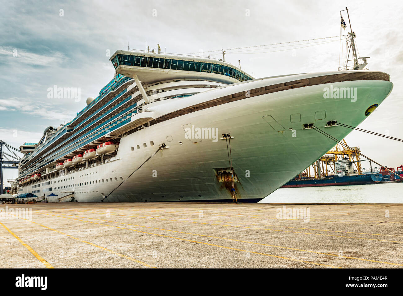 Modern cruise ship hi-res stock photography and images - Alamy