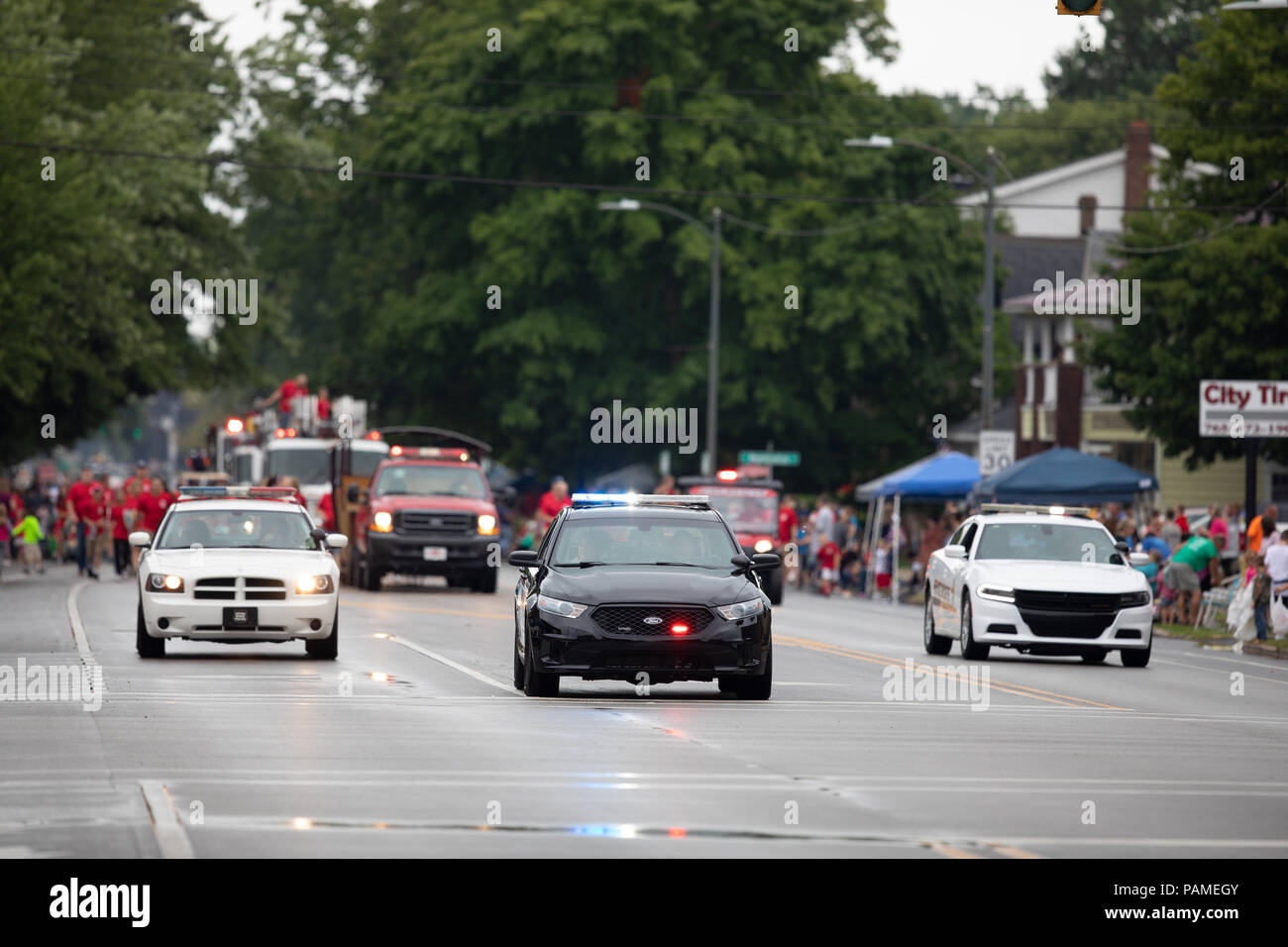 American police car parade hi-res stock photography and images - Alamy