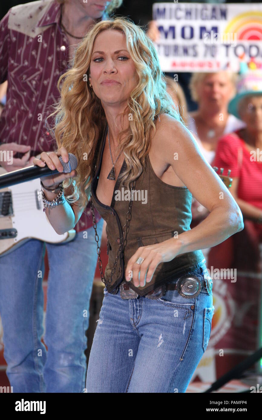 SHERYL CROW 2008 Photo By John Barrett/PHOTOlink.net Stock Photo - Alamy