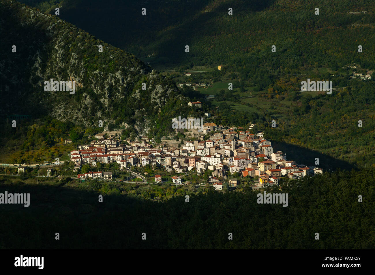Pizzone molise hi-res stock photography and images - Alamy