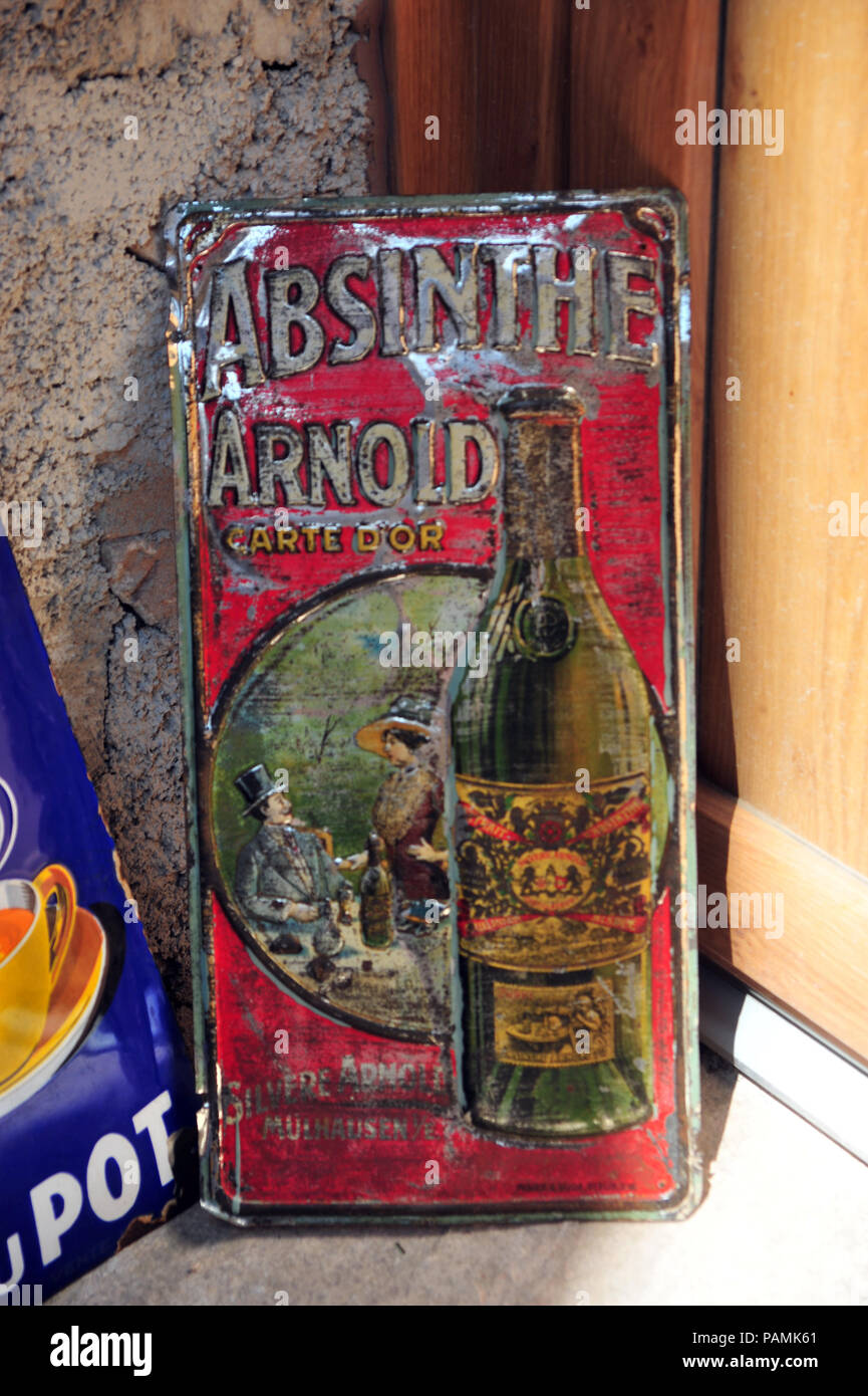 Antique metal french poster hi-res stock photography and images - Alamy