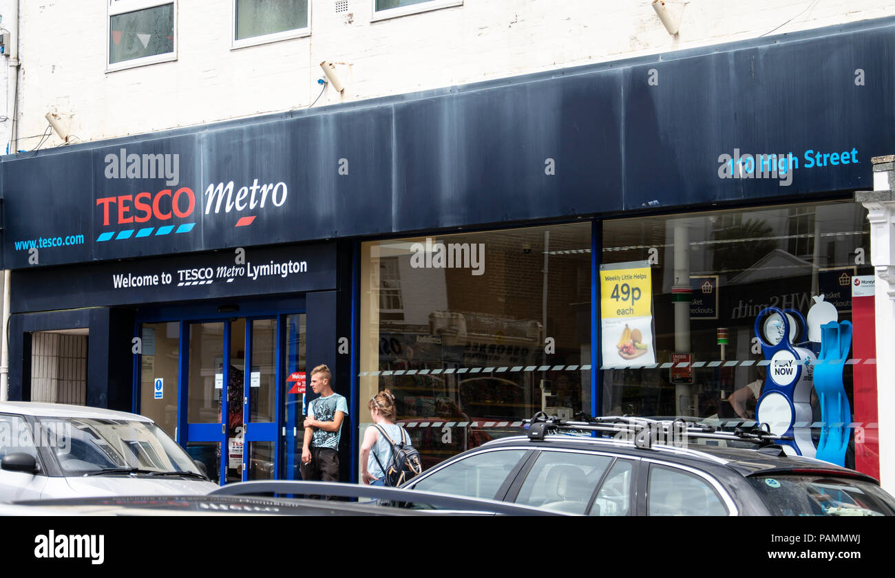 Tesco metro store front in hi-res stock photography and images - Alamy