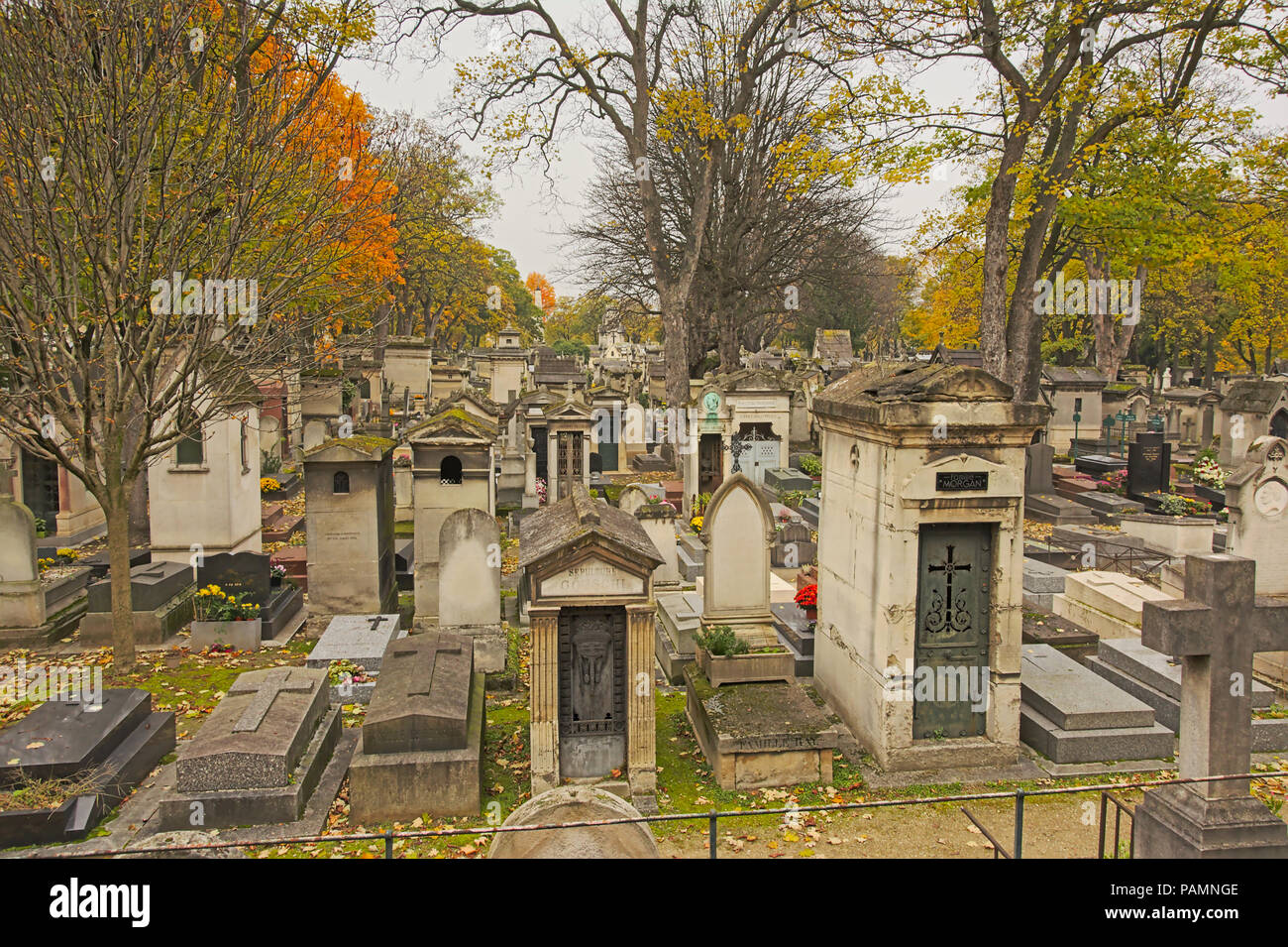 Old funeral monuments hi-res stock photography and images - Alamy