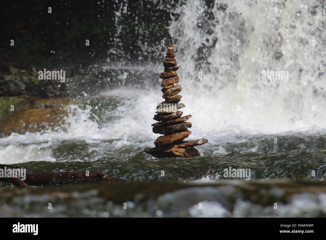 Still rock waterfall Stock Photo - Alamy