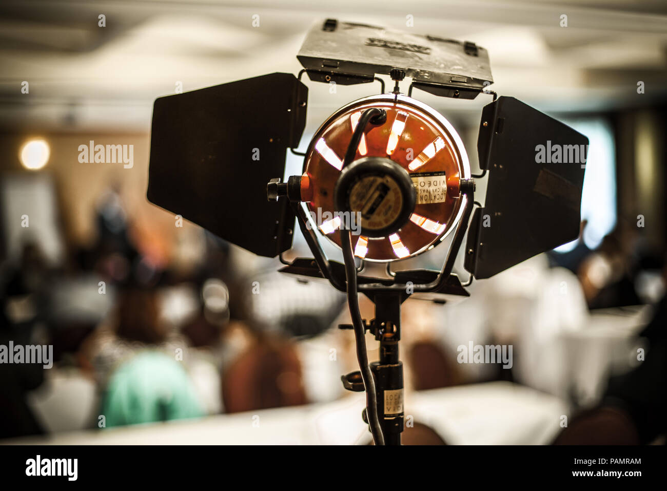 Vintage theater spotlight hi-res stock photography and images - Alamy
