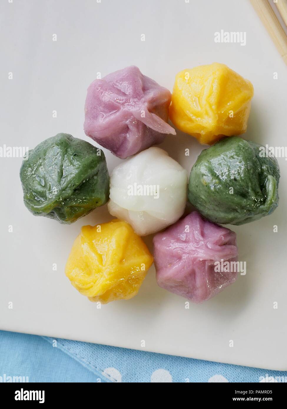 Honey rice cake hi-res stock photography and images - Alamy