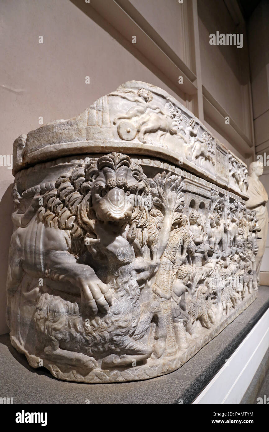 Bas relief ancient historical art rome hi-res stock photography and ...