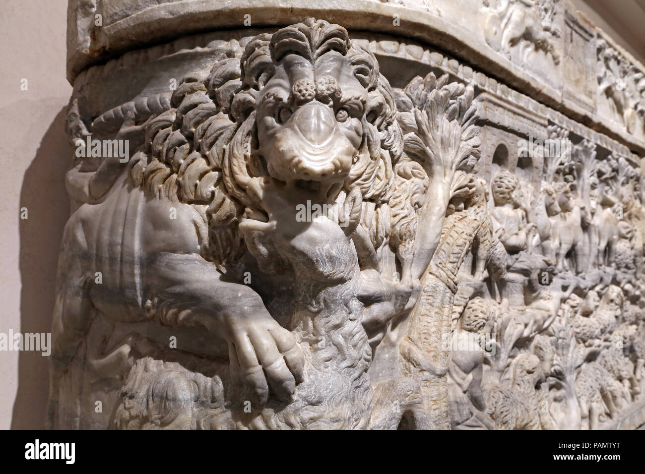 Bas relief ancient historical art rome hi-res stock photography and ...