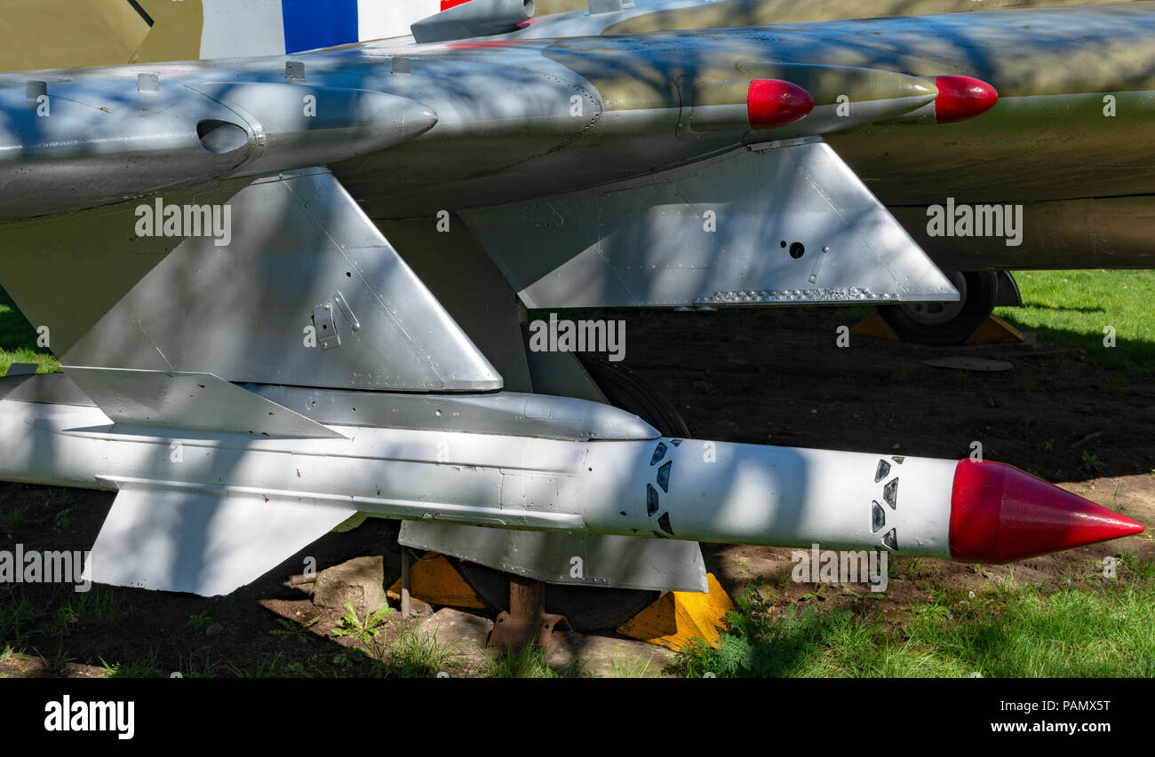Air to air missile Stock Photo - Alamy