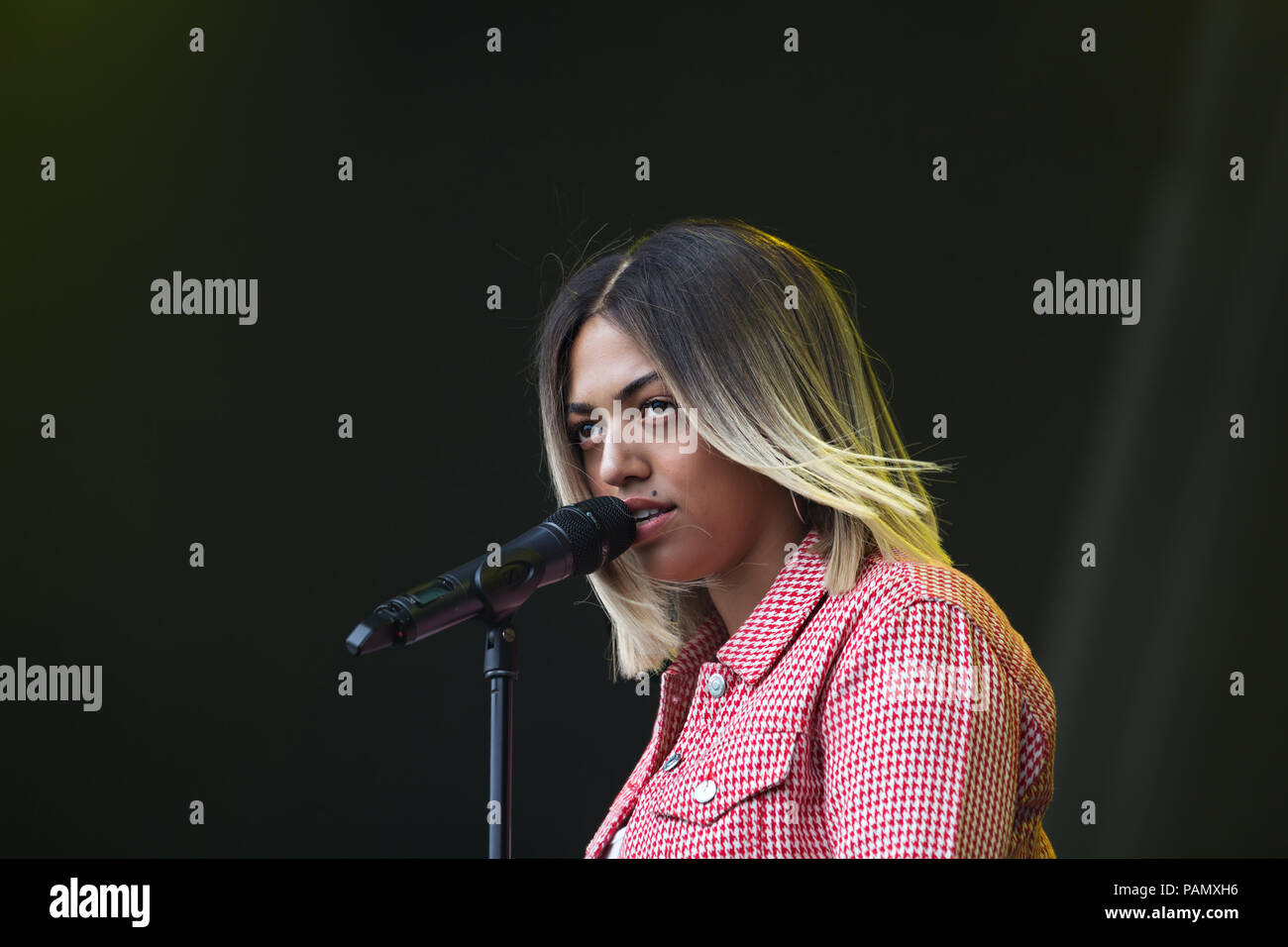 Mahalia burkmar hi-res stock photography and images - Alamy