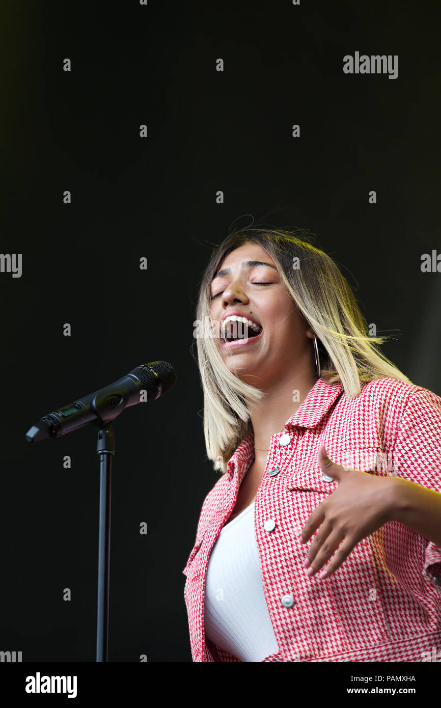 Mahalia burkmar hi-res stock photography and images - Alamy