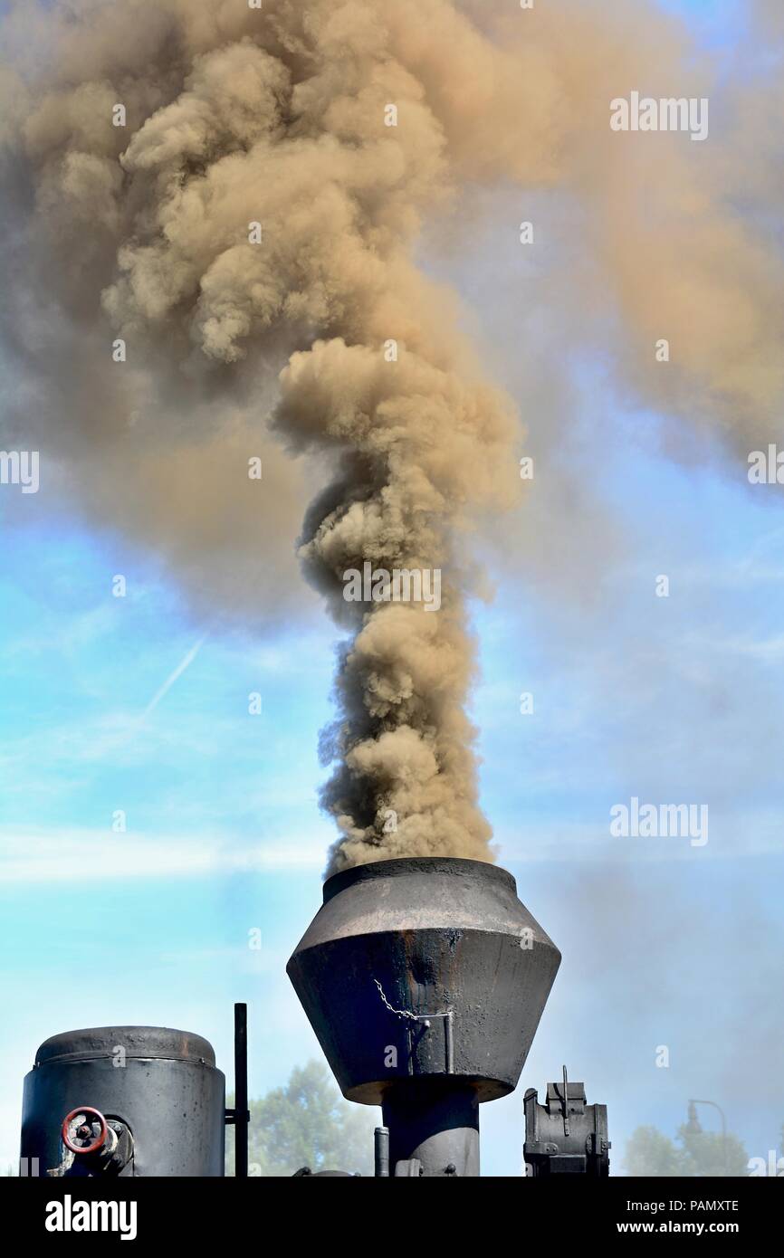 Train chimney hi-res stock photography and images - Alamy