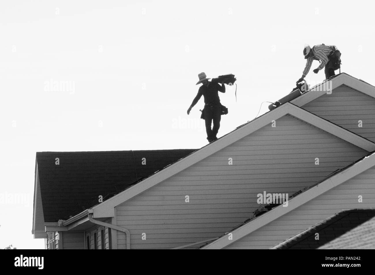 Roof load hi-res stock photography and images - Alamy