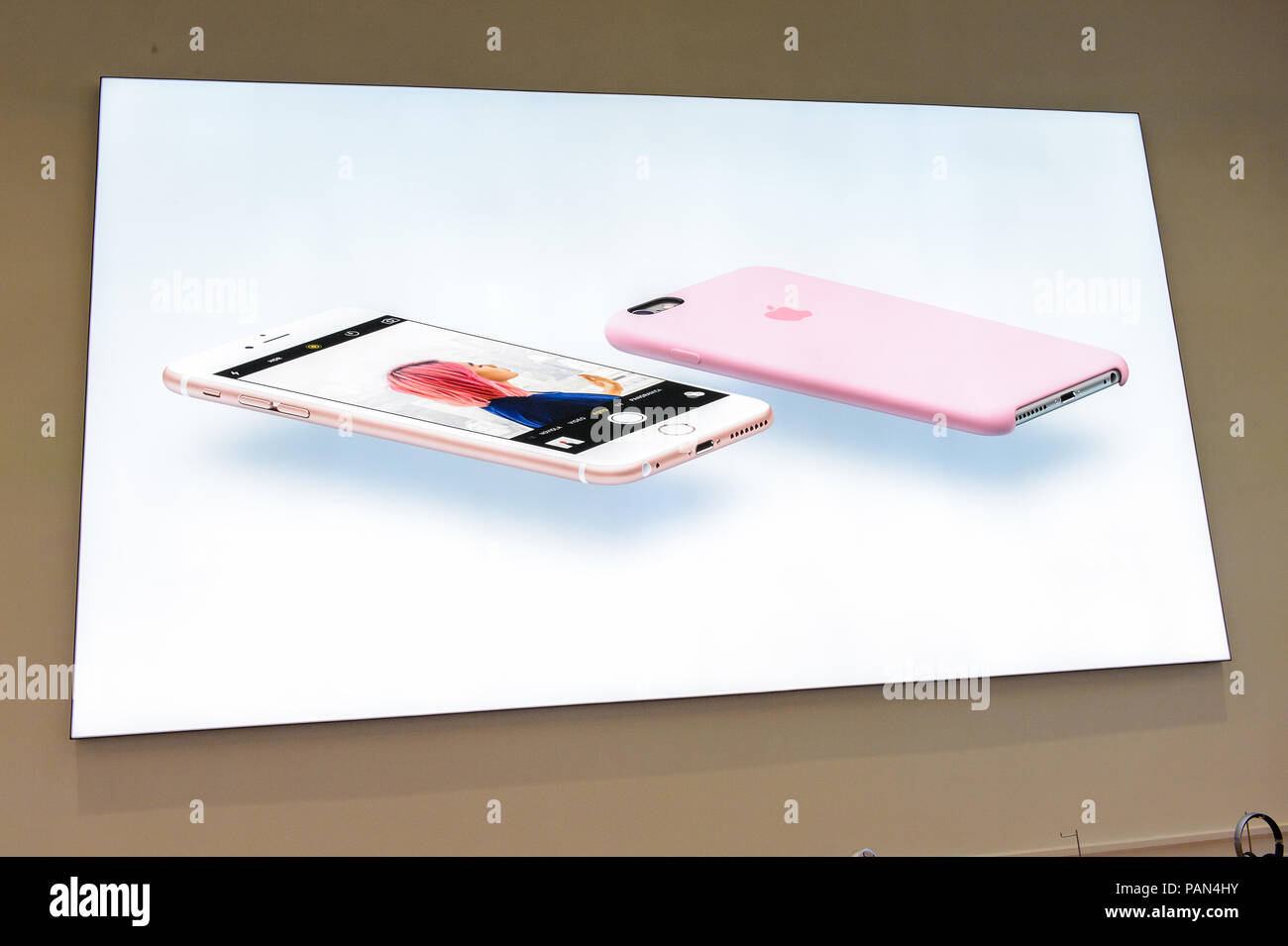 Multination hi-res stock photography and images - Alamy