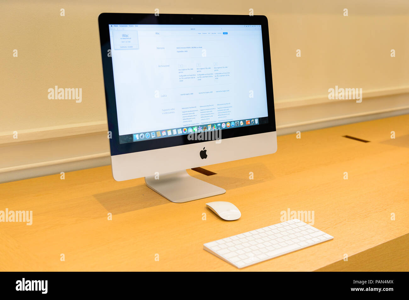 Imac italy hi-res stock photography and images - Alamy
