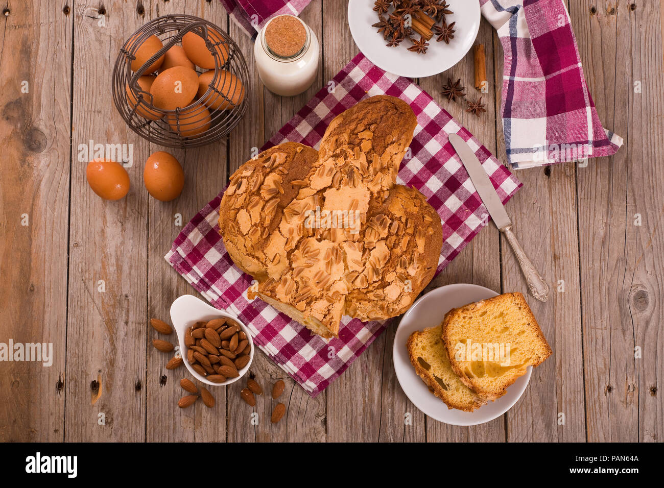 Easter Dove Bread (Colomba Pasquale Stock Photo - Alamy