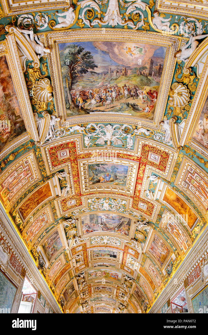 VATICAN, VATICAN CITY - MAY 7, 2016: Paintings on the walls and the ...