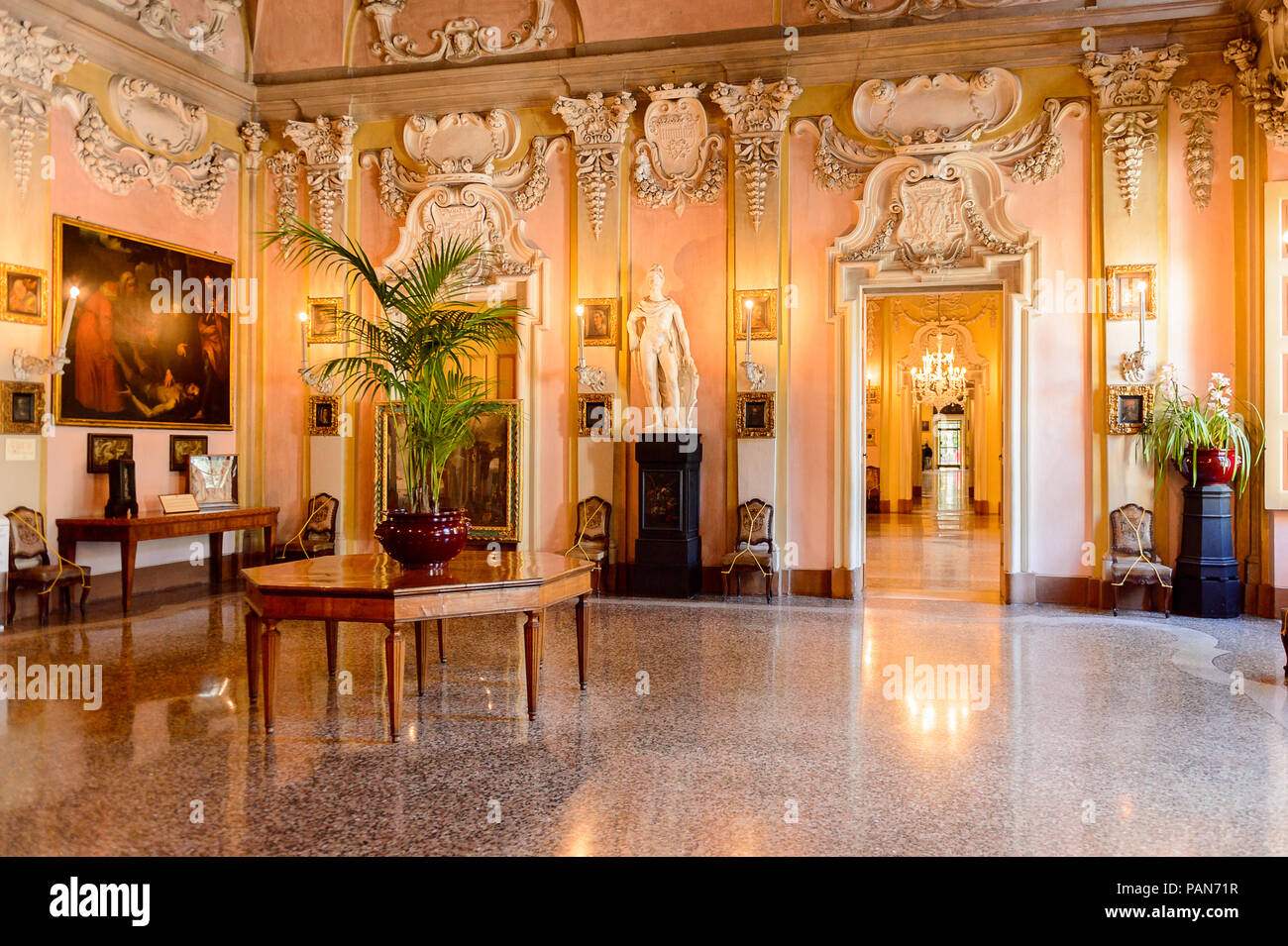 ISOLA BELLA, ITALY - MAY 3, 3016: Hall of the Palace Borromeo on the ...