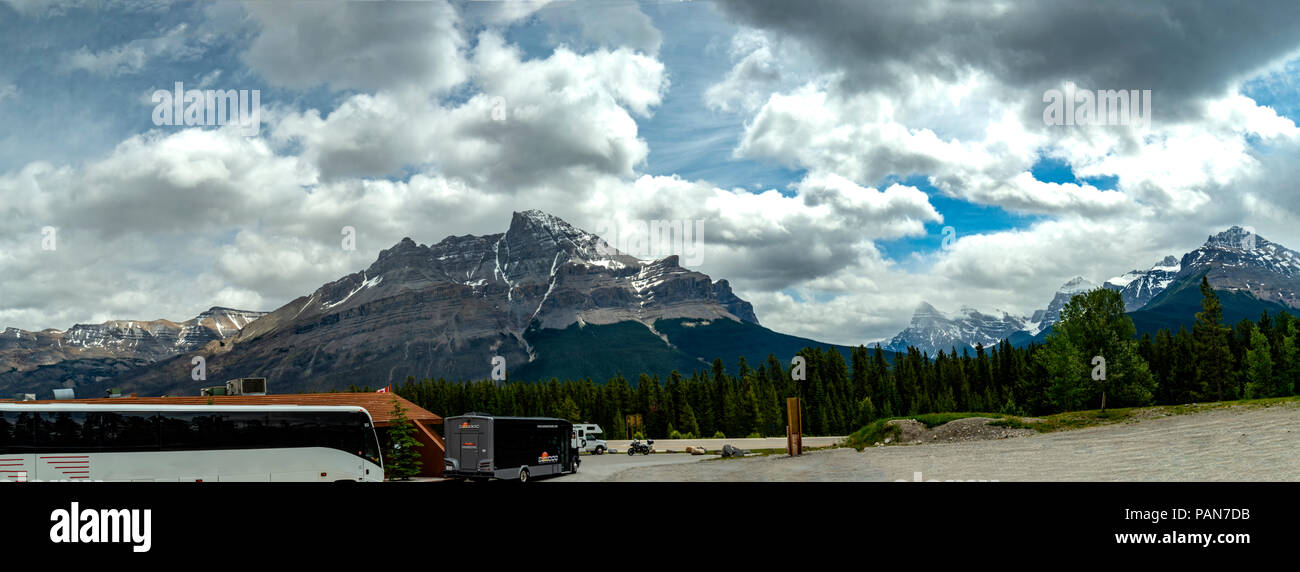 Wonderful canada - Amazing Canadian Rockies view Stock Photo - Alamy