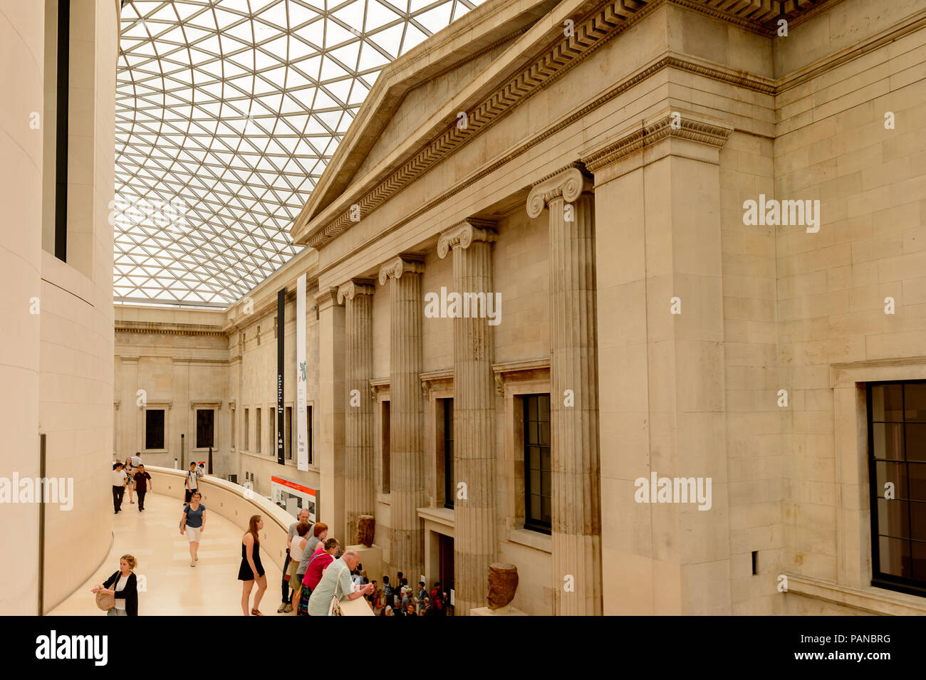 LONDON, ENGLAND - JUL 24, 2016: Large atrium of the British Museum ...