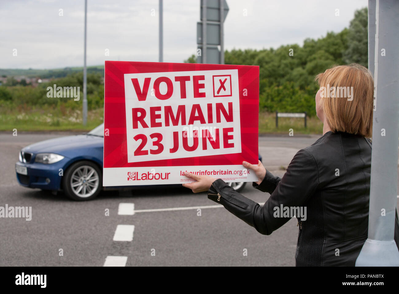 Europe roundabout sign hi-res stock photography and images - Alamy