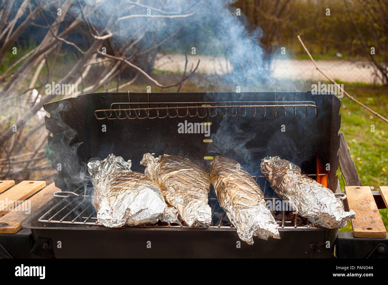 Barbecue seafood foil hi-res stock photography and images - Alamy