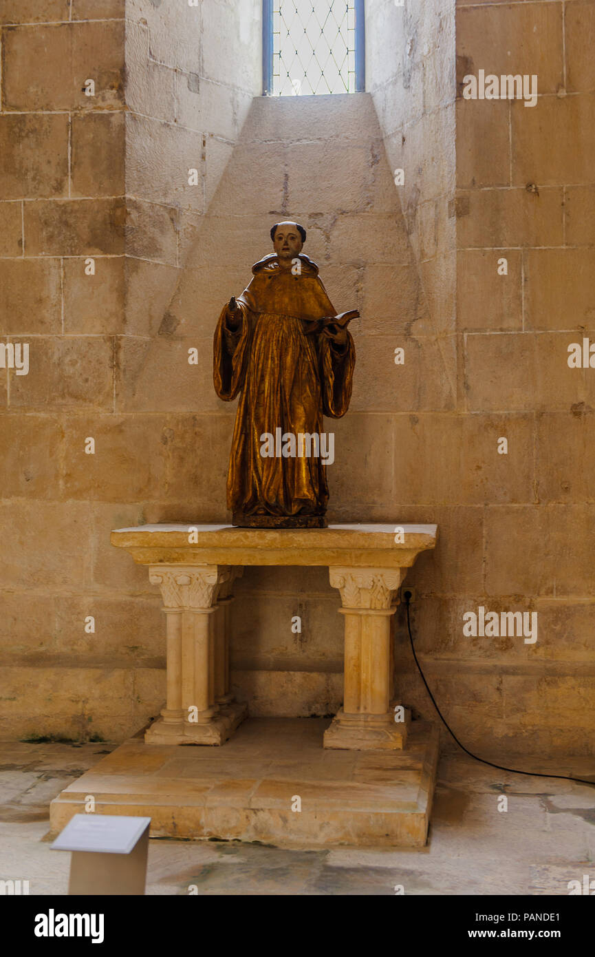 ALCOBACA, PORTUGAL - OCT 15, 2016: Interior of the Alcobaca monastery ...