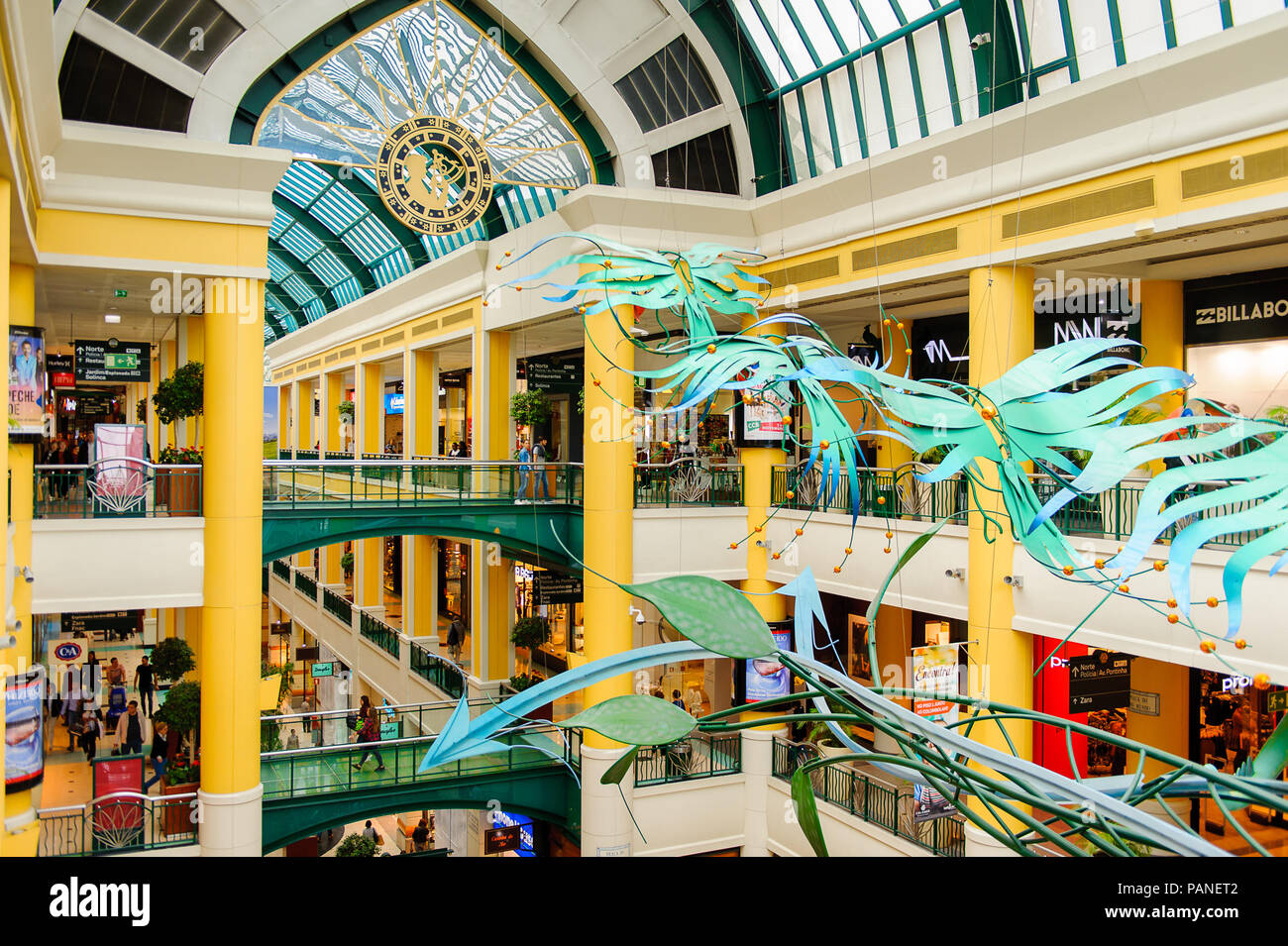 Colombo shopping centre hi-res stock photography and images - Alamy