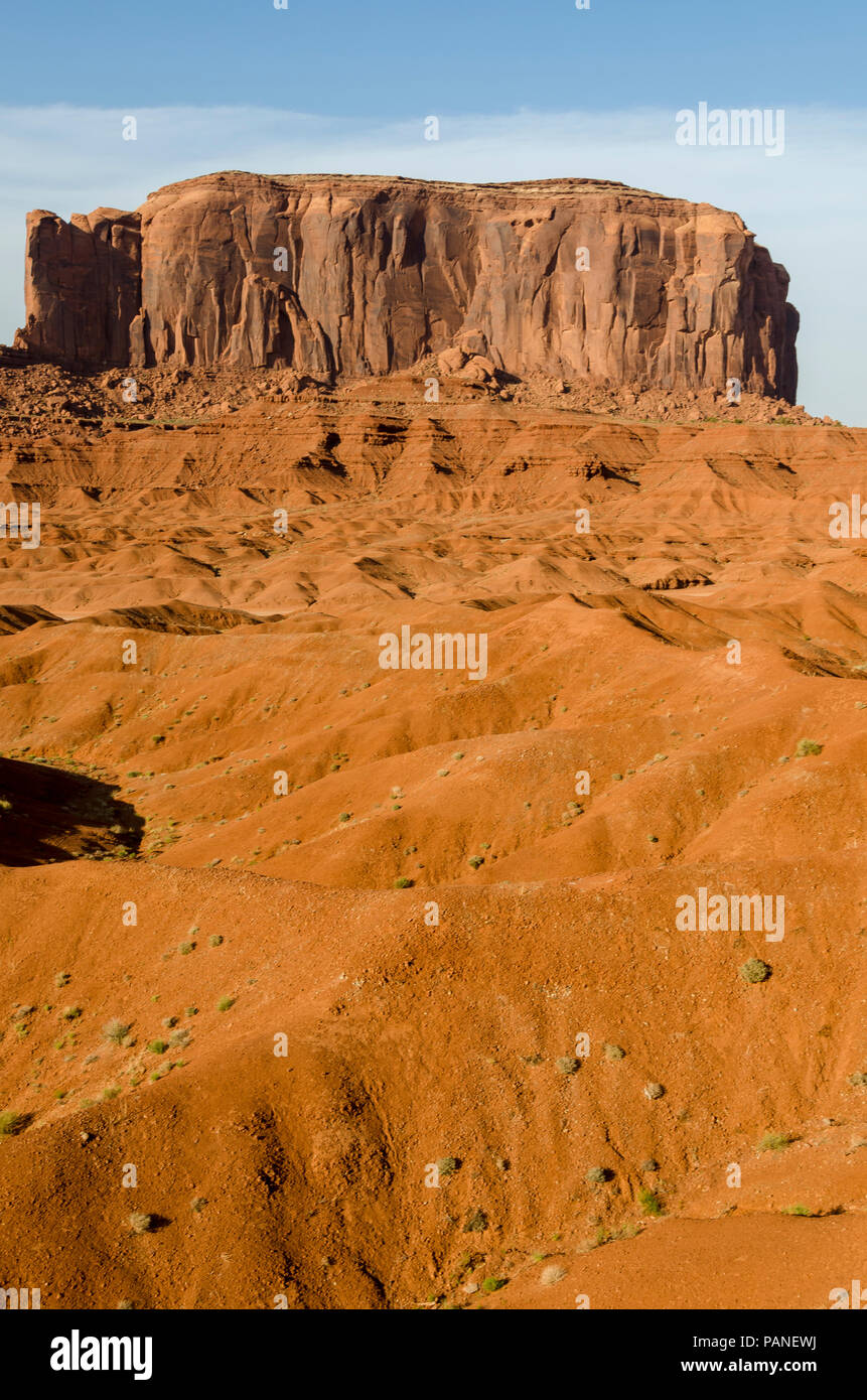 Extreme landscape of Monument Valley in Utah Stock Photo - Alamy