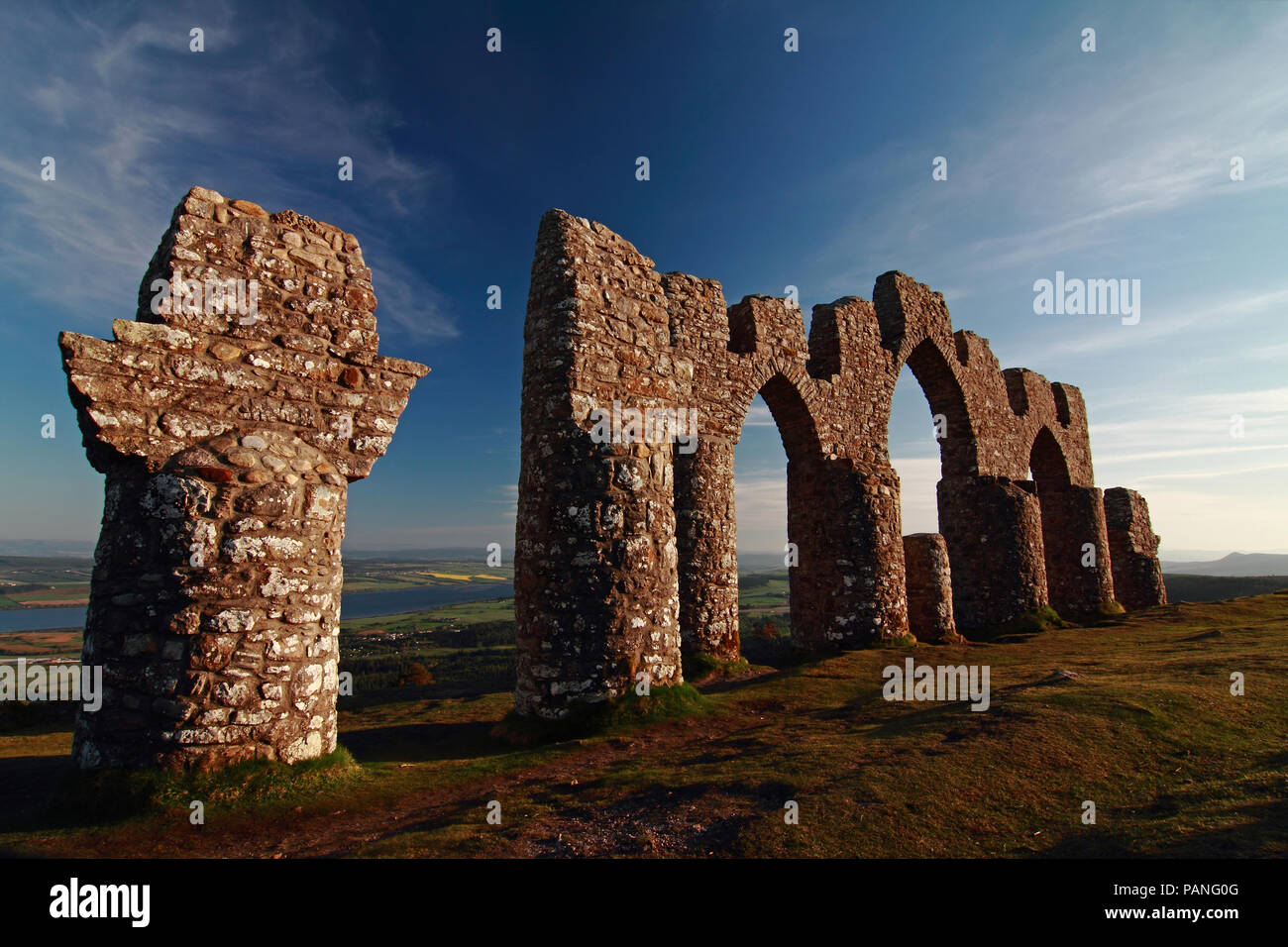 Fyrish monument hi-res stock photography and images - Alamy