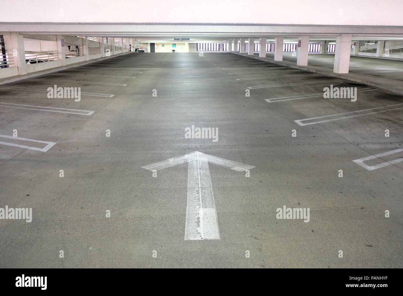 Empty parking garage hi-res stock photography and images - Alamy