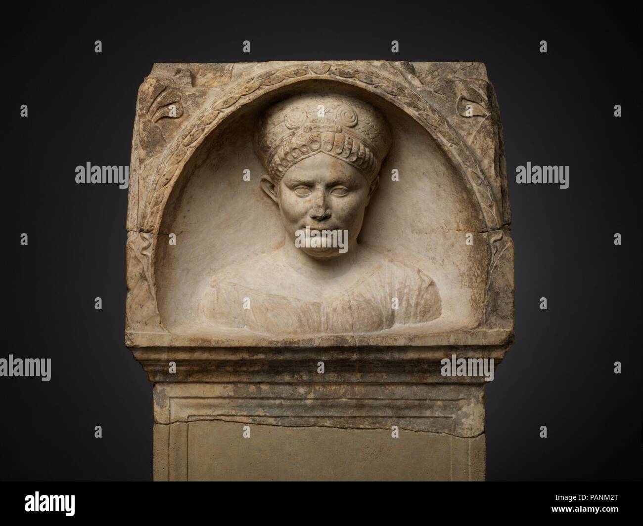 Identifying inscriptions hi-res stock photography and images - Alamy