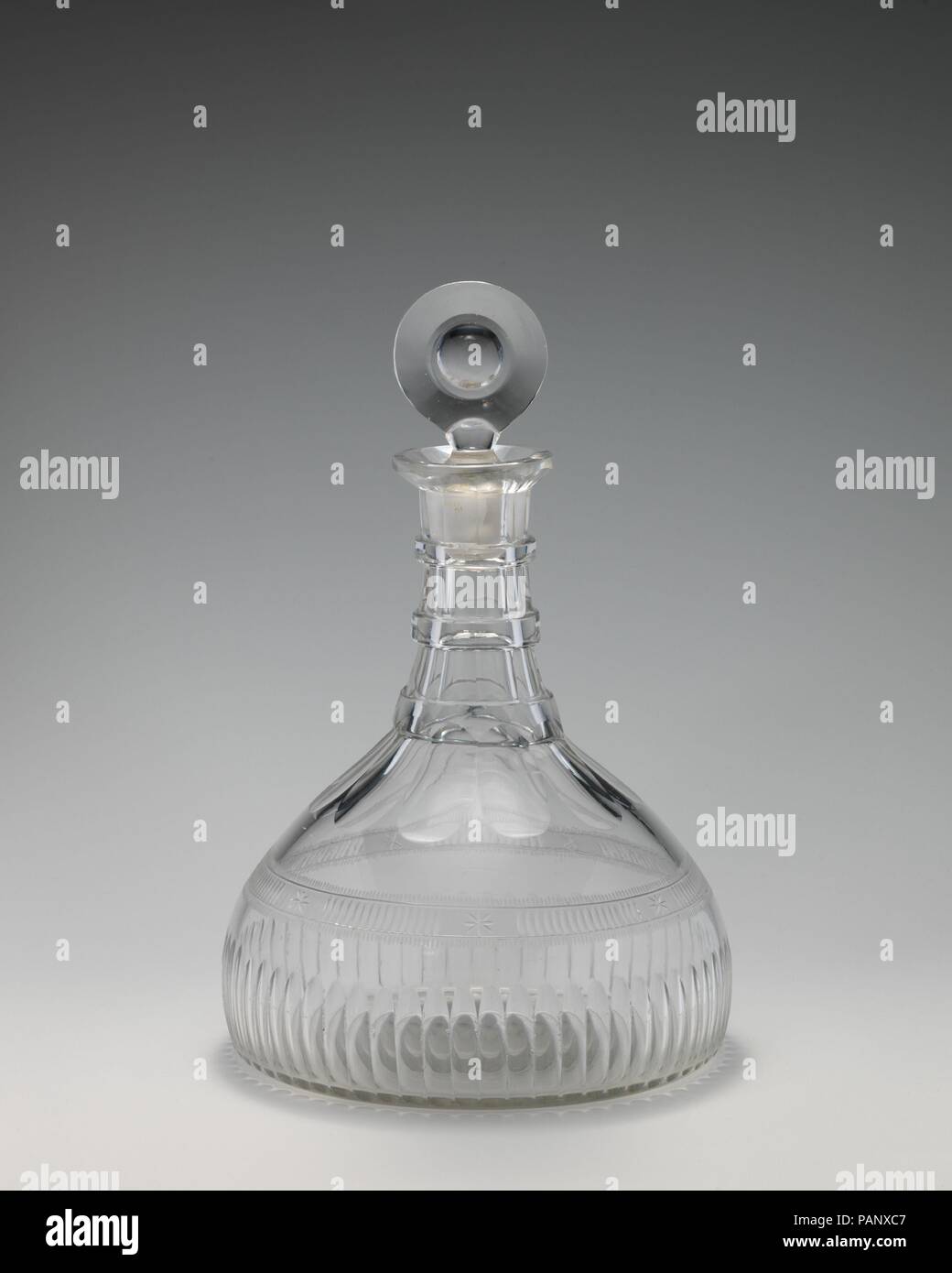 Ship decanter hi-res stock photography and images - Alamy