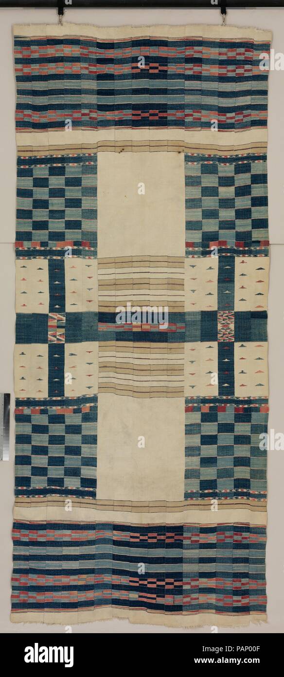 Large scale textiles hi-res stock photography and images - Alamy