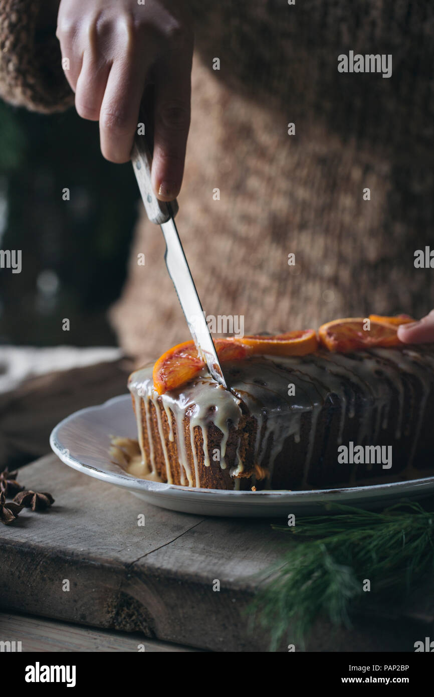 Hand cutting hi-res stock photography and images - Alamy