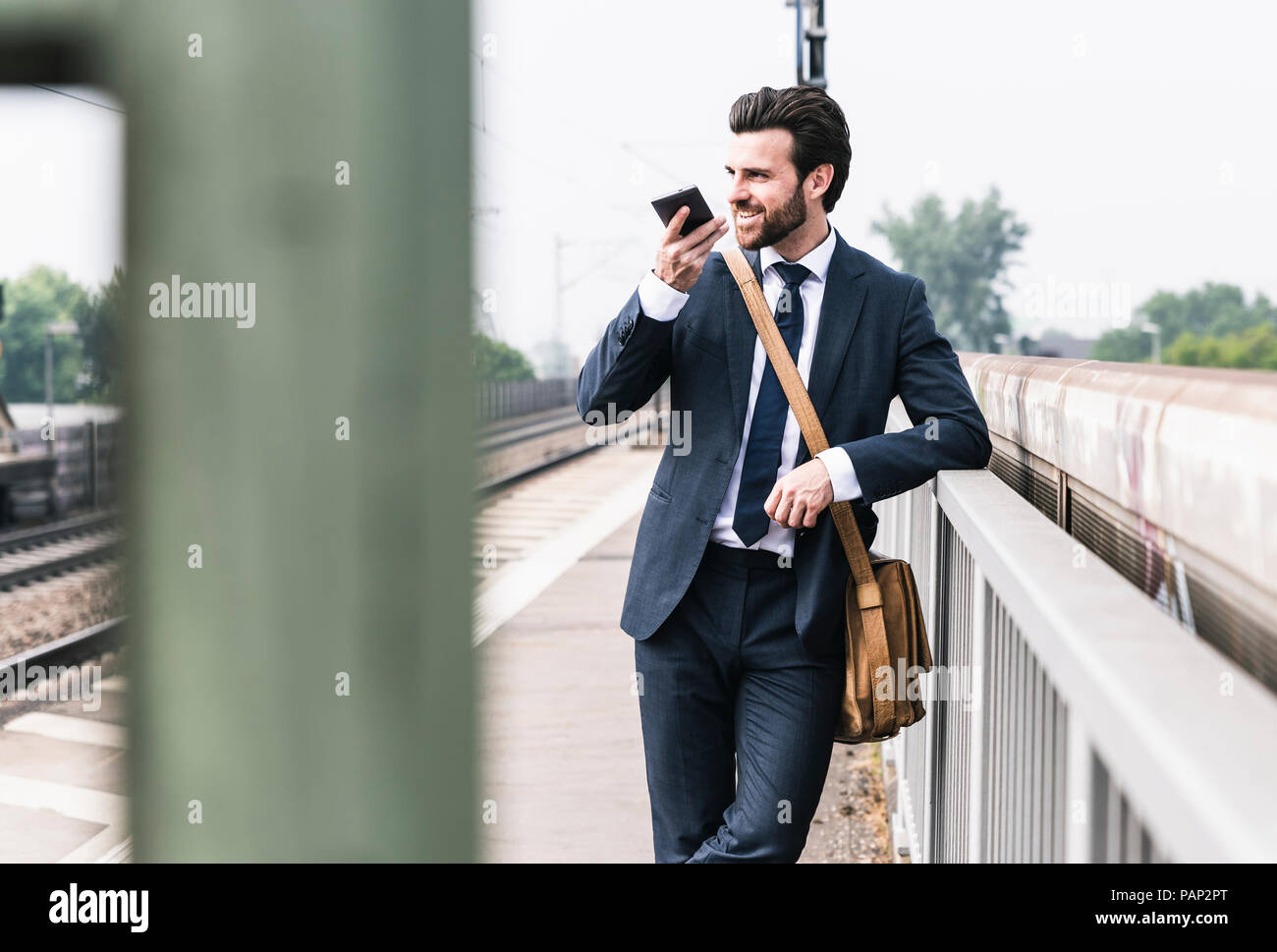 Phone platform hi-res stock photography and images - Alamy