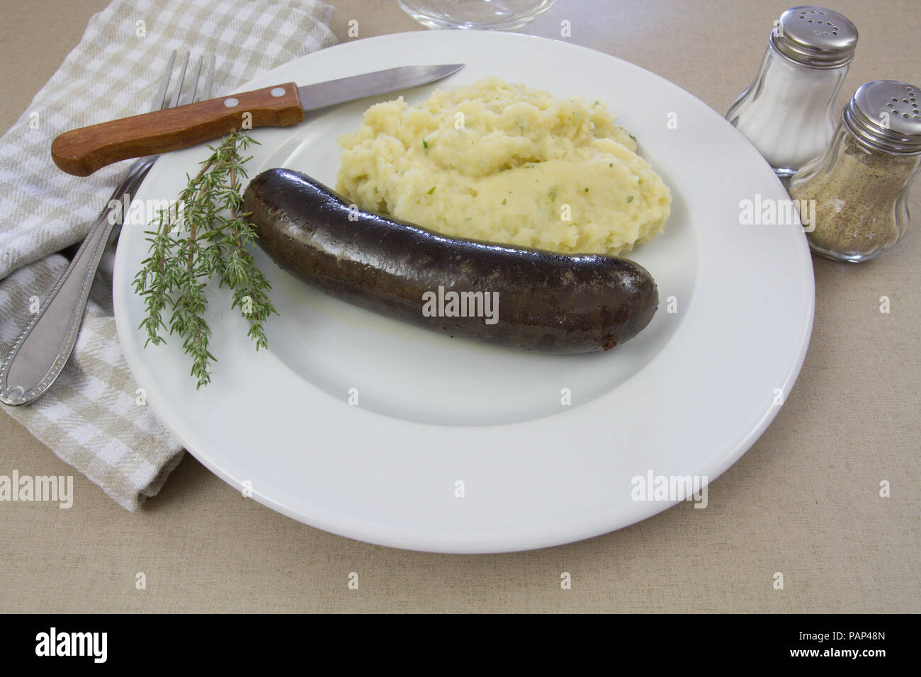 mashed potatoes and black pudding Stock Photo - Alamy
