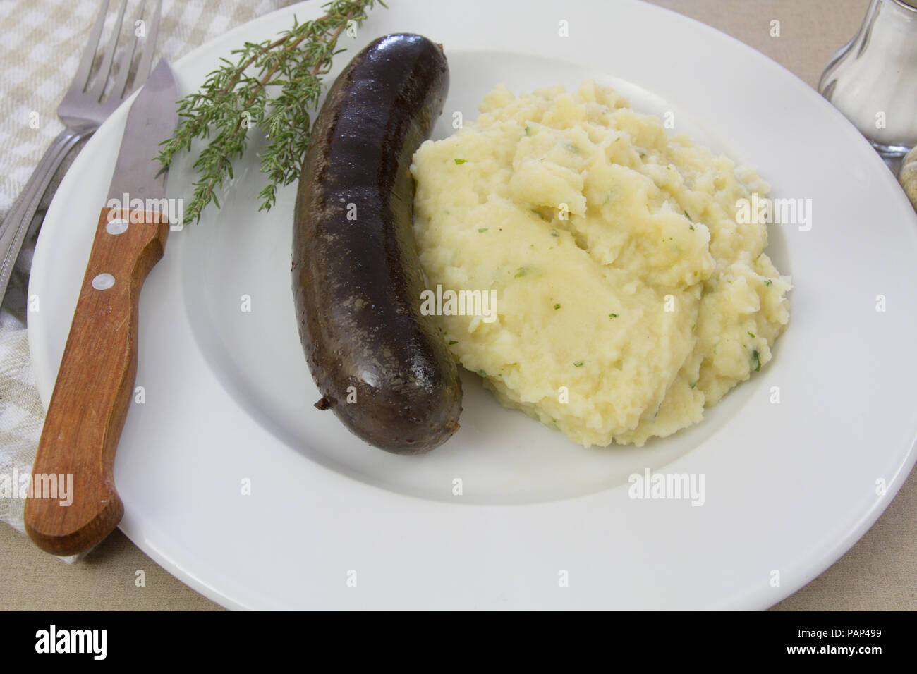 mashed potatoes and black pudding Stock Photo - Alamy