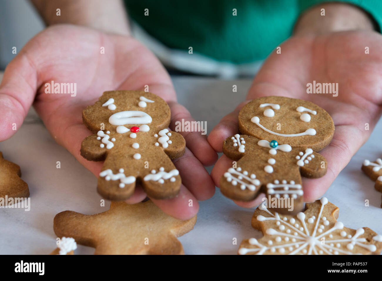 Two men holding hands hi-res stock photography and images - Alamy