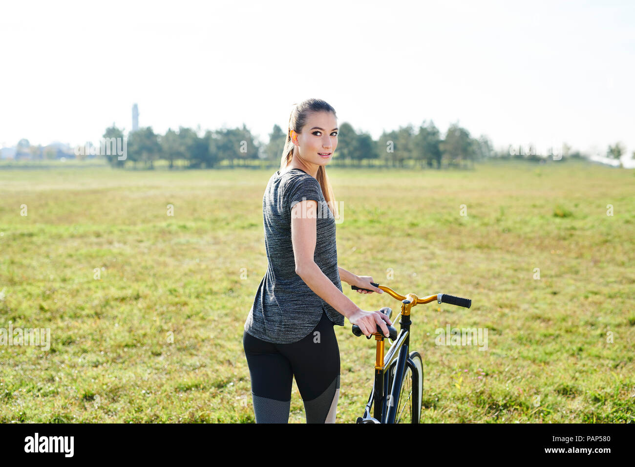 Urban terrain cycle hi-res stock photography and images - Alamy