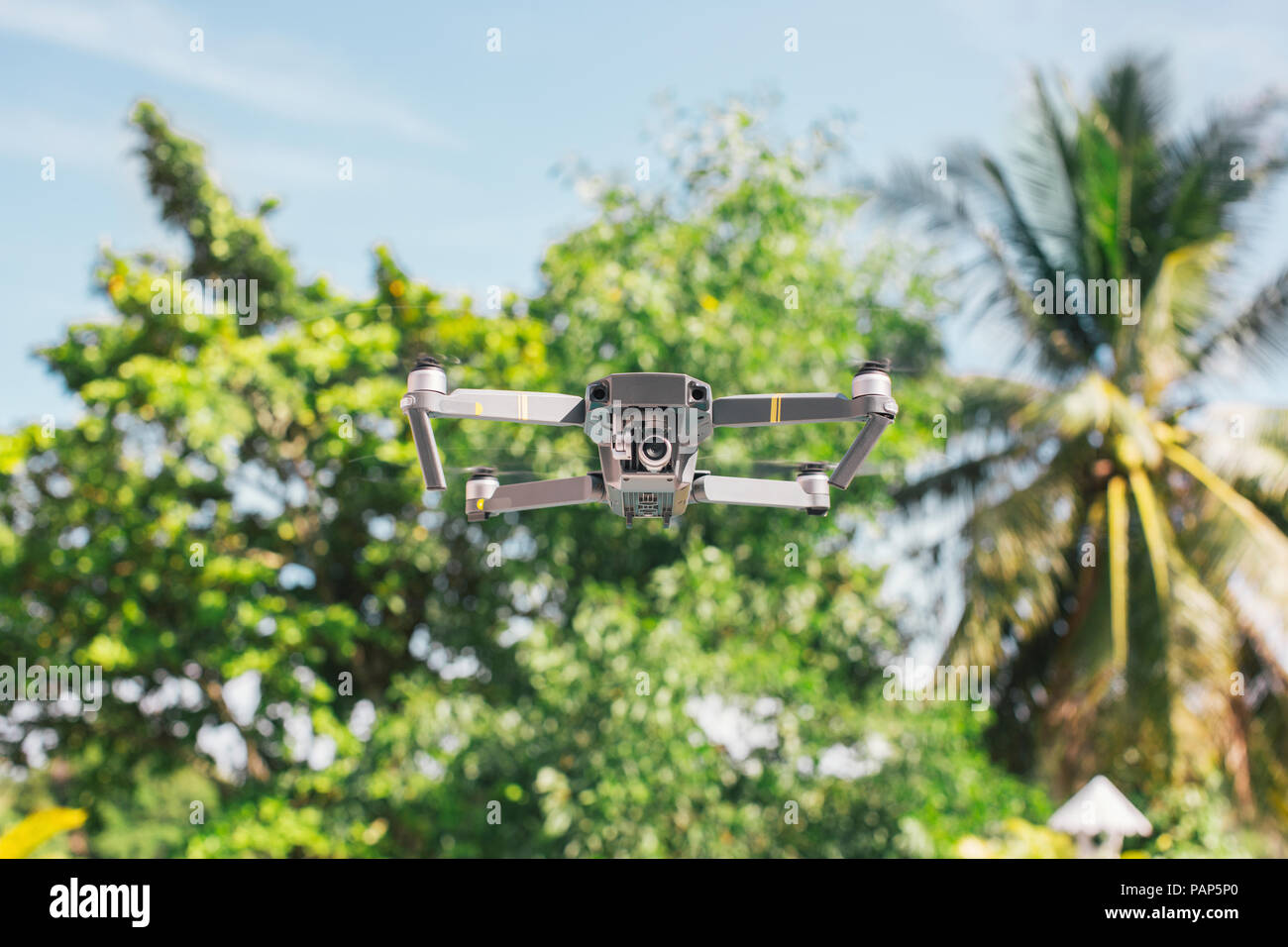 Moving drone shot hi-res stock photography and images - Alamy
