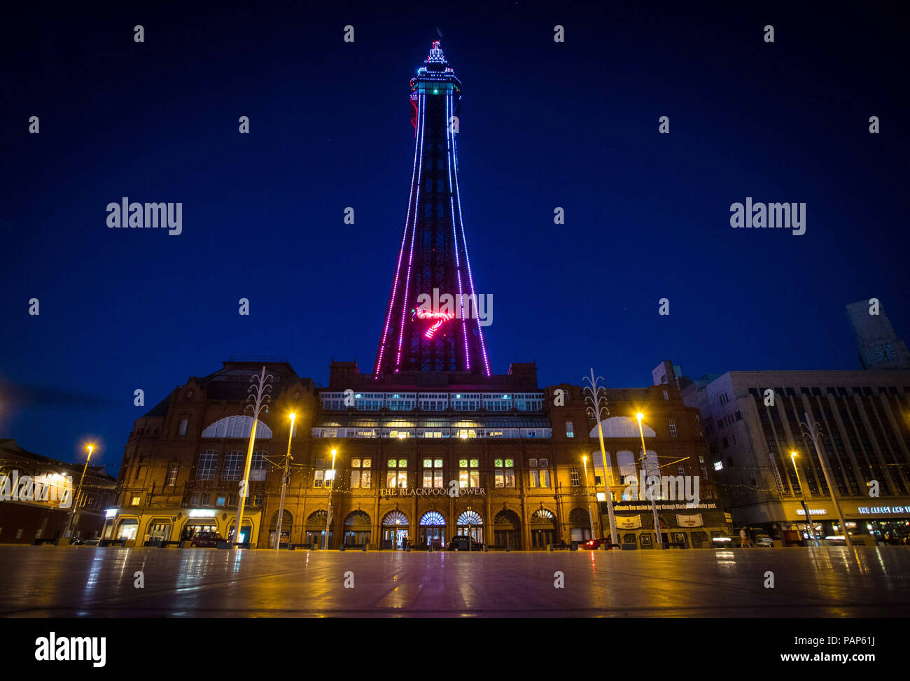 Blackpool tower showing blackpool tower hi-res stock photography and ...