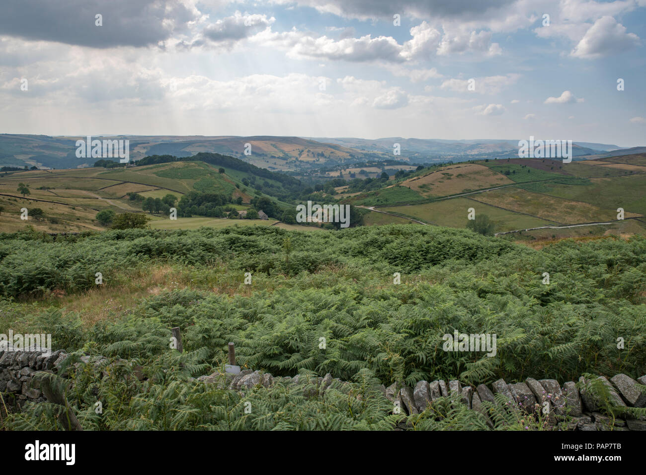 Hope Valley during the summer Stock Photo - Alamy