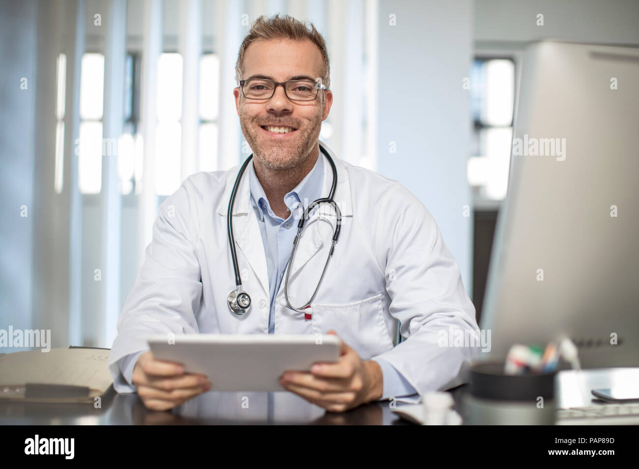 Medical portraits hi-res stock photography and images - Alamy