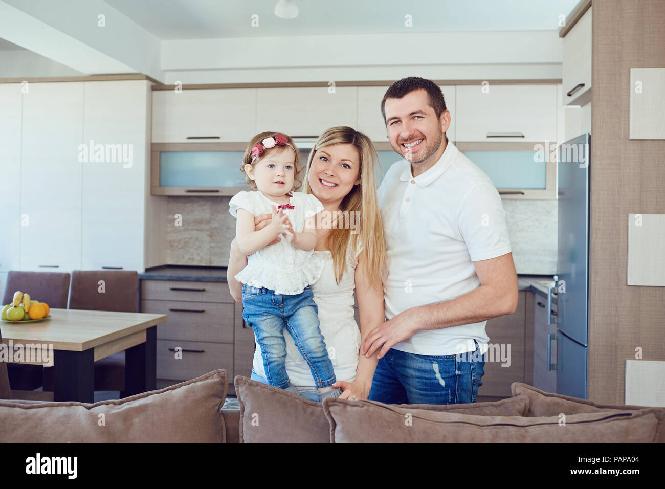 Family living room indoor hi-res stock photography and images - Alamy