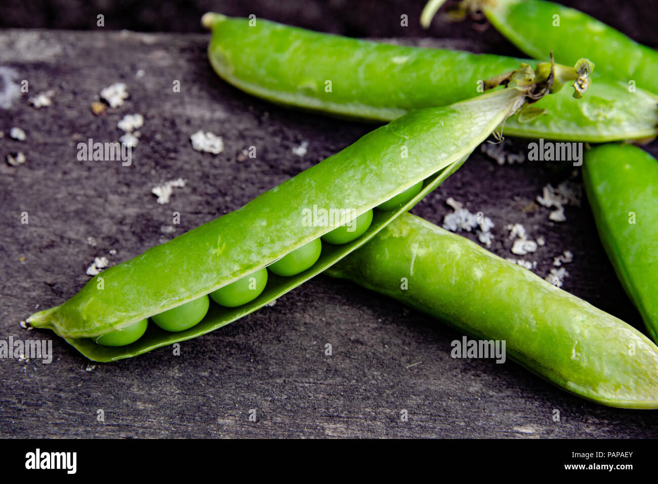 Peas in pods Stock Photo - Alamy