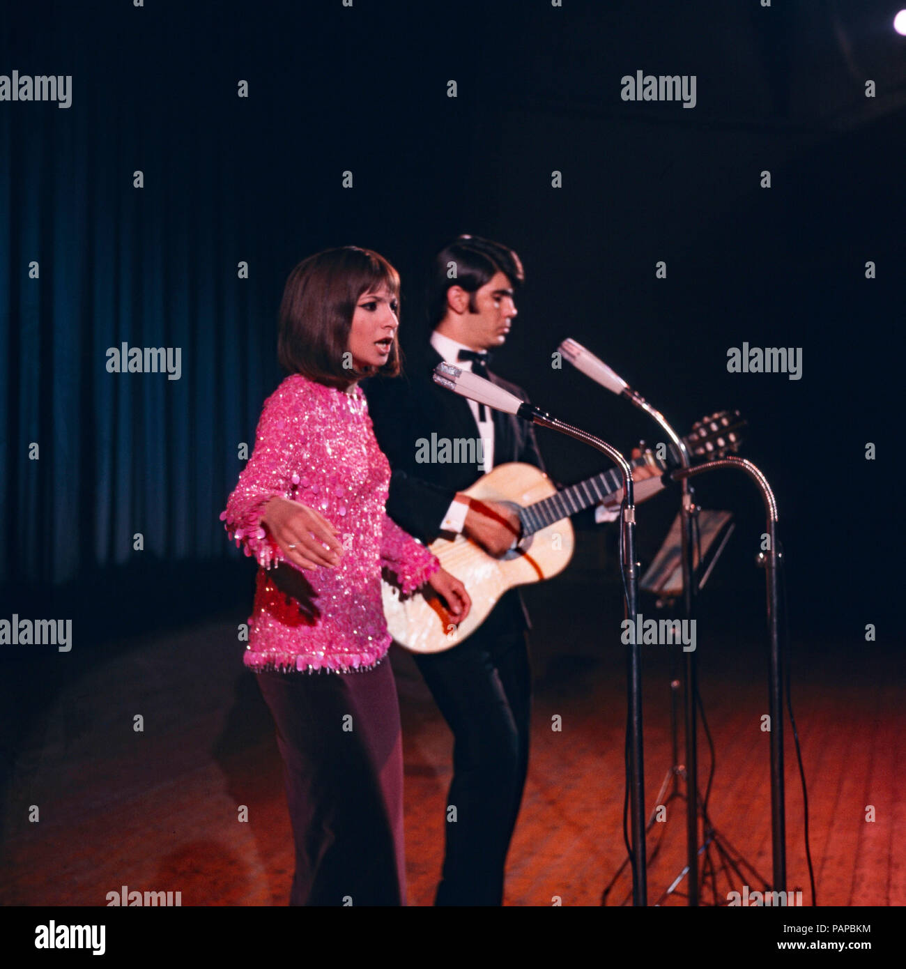Esther und abi ofarim hi-res stock photography and images - Alamy